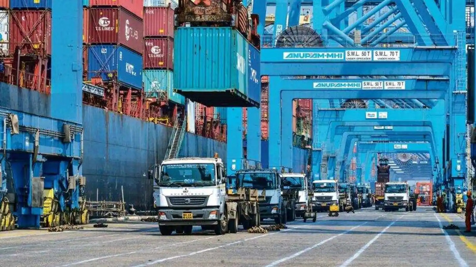 Cargo terminals, trucking hubs in the works to boost exports in UP ...